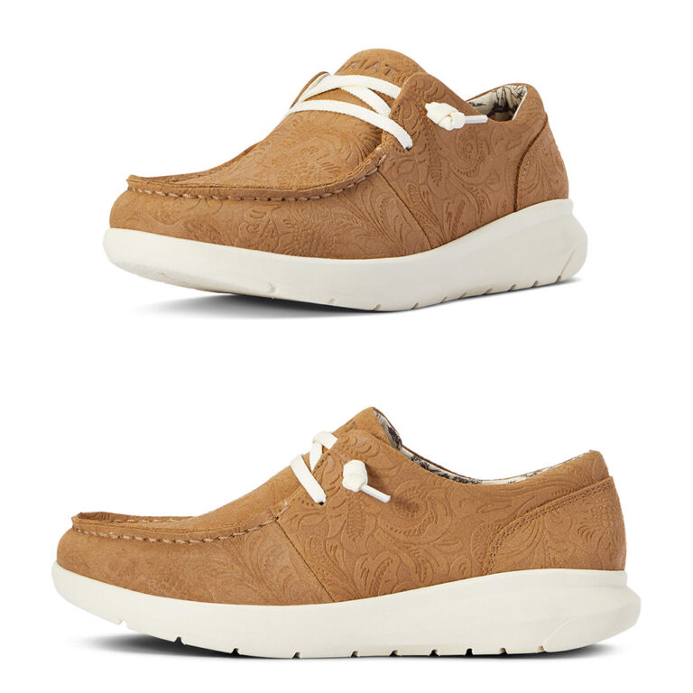 6 Pairs of Summer Sneakers from Ariat - Horses & Heels